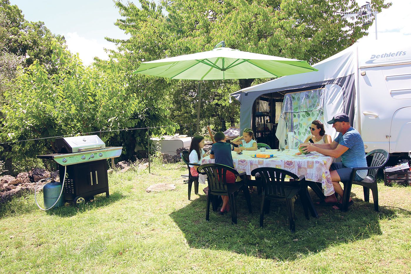 Large campsite pitches | Camp-site in Ruoms